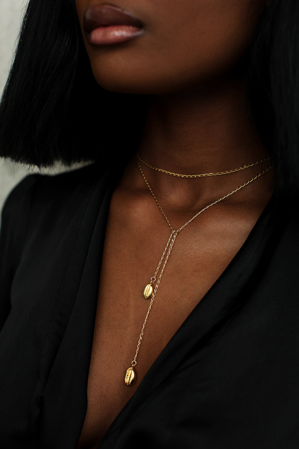 THE COWRIE Infinity Clasp Necklace – omiwoods